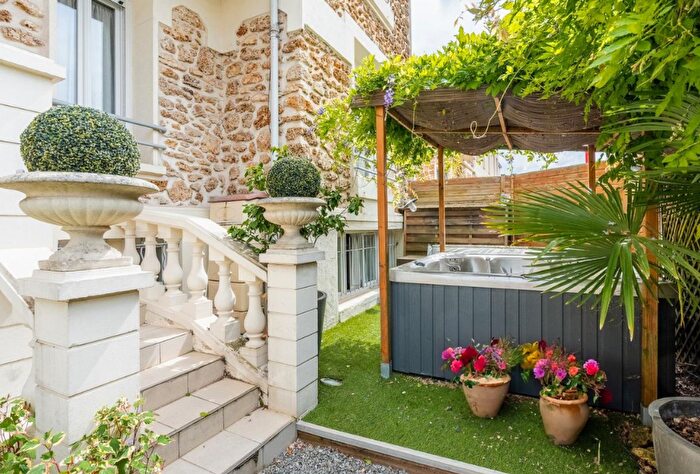 Maison à vendre - Le Perreux-sur-Marne, Joncs Marins - 6 pièces - 3 chambres