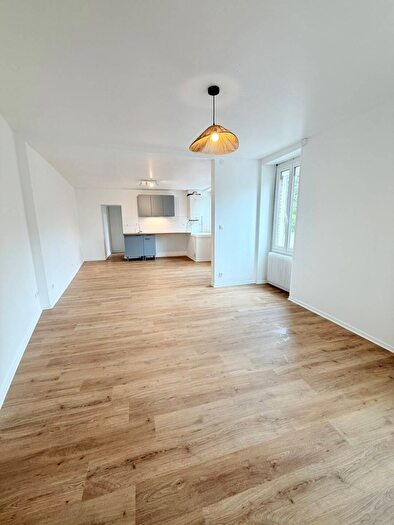 Malay-le-Grand : Appartement 2 pièces à louer