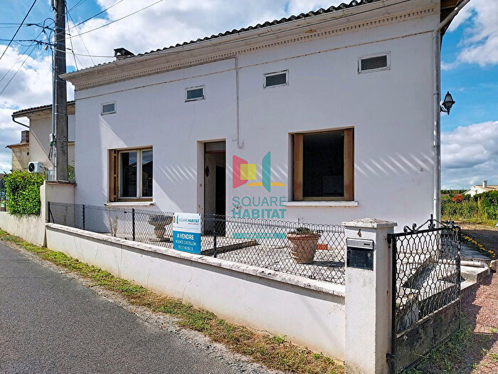 Maison 4 pièces à Lussac, à vendre