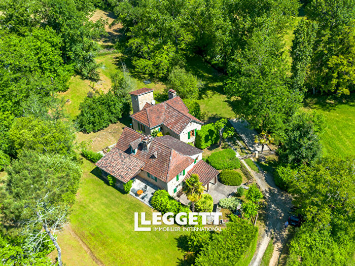 Maison à vendre - Lherm - 8 pièces - 2 chambres