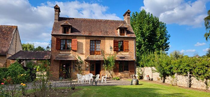 Tillières-sur-Avre : Maison 7 pièces à vendre