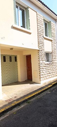 Maison à louer - Lalinde - 6 pièces - 3 chambres