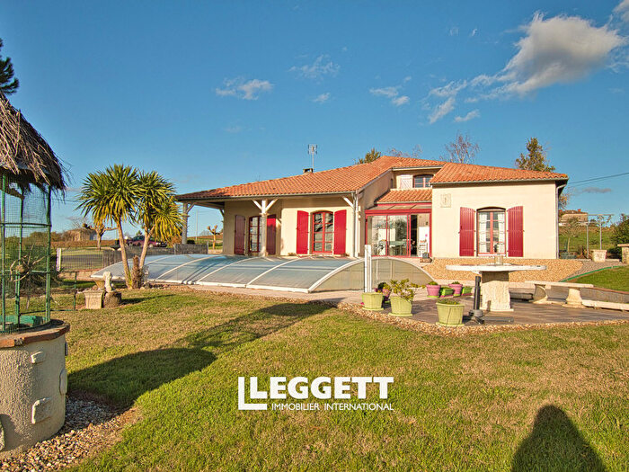 Maison à vendre - Saint-Barthélemy-dAgenais - 8 pièces - 4 chambres