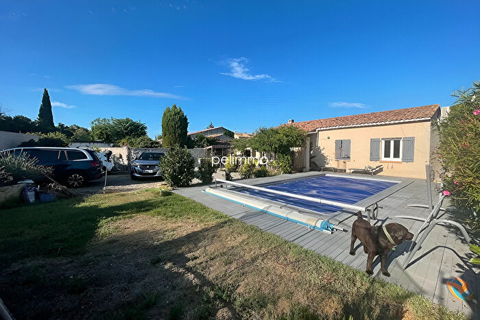 Maison à vendre - Lamanon - 5 pièces - 3 chambres