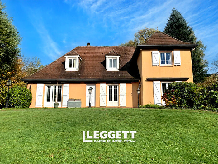 Maison à vendre - Saint-Sulpice-Laurière - 12 pièces - 5 chambres