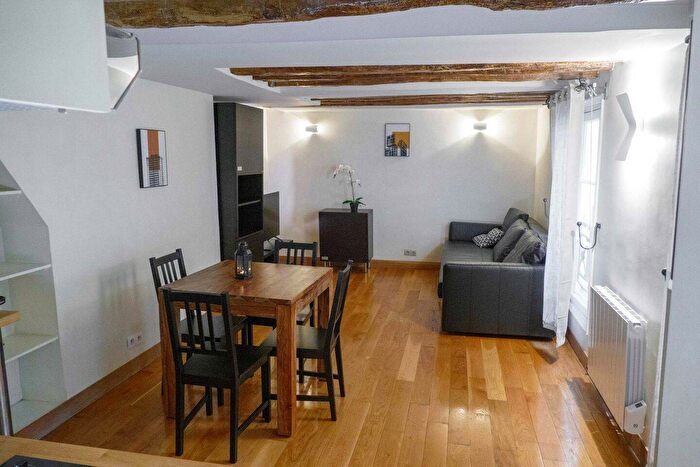 Appartement à louer - Saint Germain lAuxerrois, Paris ème arrondissement - 2 pièces - 1 chambre