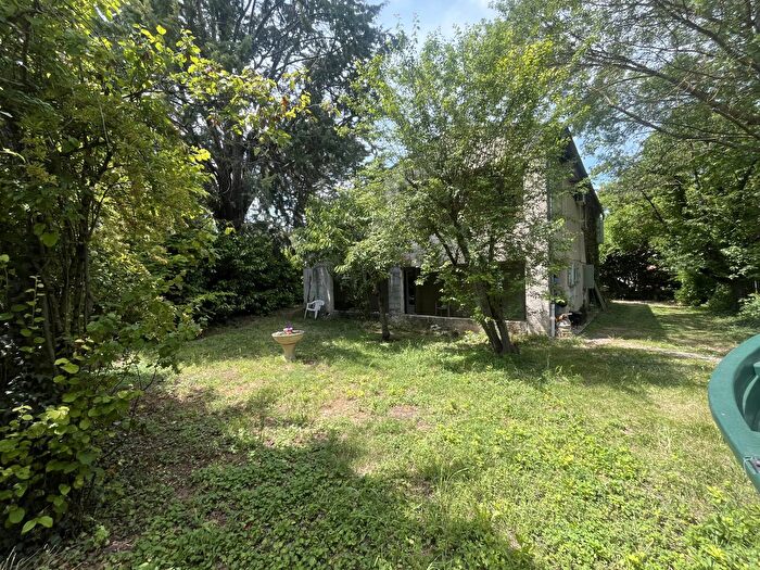 Maison à vendre - Jouques - 6 pièces - 4 chambres