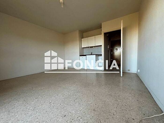 Appartement à louer - Nîmes - 1 pièce