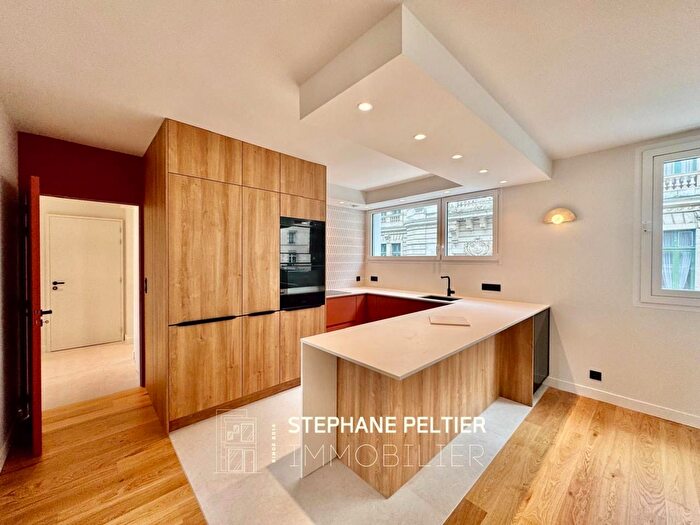Appartement à vendre - Vannes, Centre-ville, Le Port - 4 pièces - 3 chambres