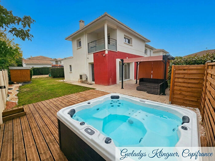 Maison 5 pièces à vendre à Bassens