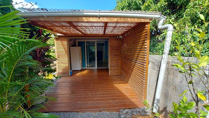 Létang-Salé : Maison 1 pièce à louer