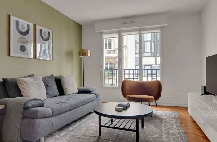Appartement à louer - Pereire-Malesherbes, Paris ème arrondissement - 3 pièces - 1 chambre