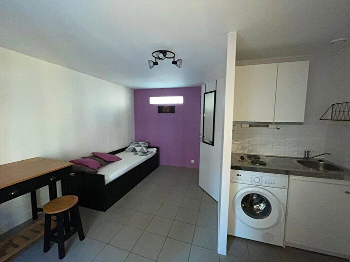 Appartement à louer - Coteaux Ouest-Pasteur, Rouen - 1 pièce