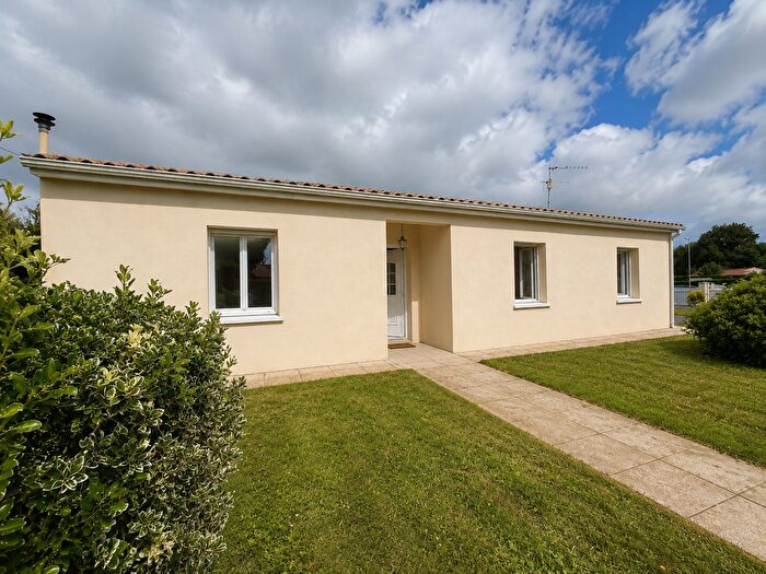 Thénac : Maison 4 pièces à vendre