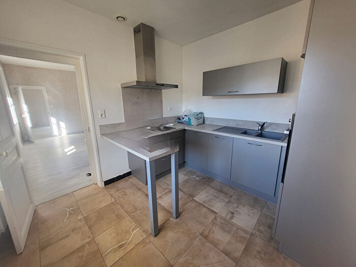 Appartement à vendre - Montceau-les-Mines, Centre-ville - 3 pièces - 2 chambres