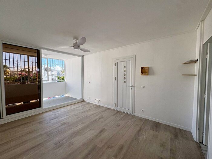Les Abymes - Appartement 5 pièces à louer