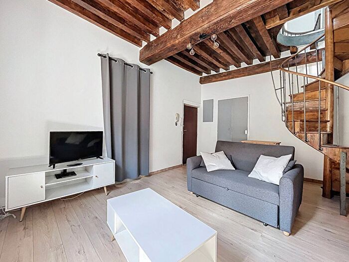 Appartement à louer - Cordeliers, Dijon - 2 pièces - 1 chambre
