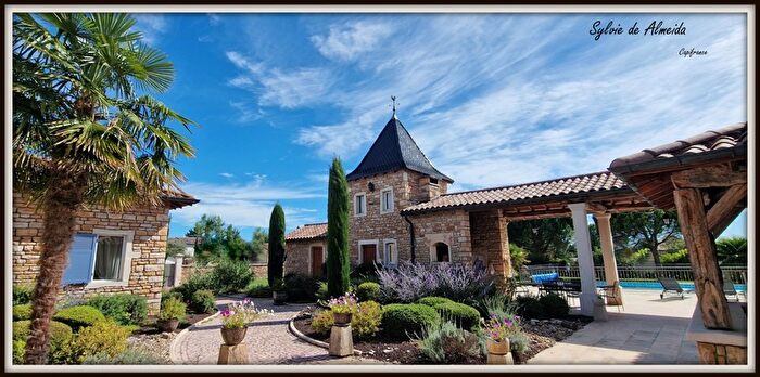 Maison à vendre - Feillens - 8 pièces - 6 chambres