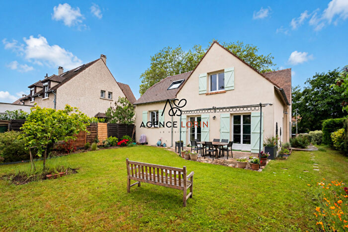 Maison 8 pièces à Chatou, Ouest, à vendre