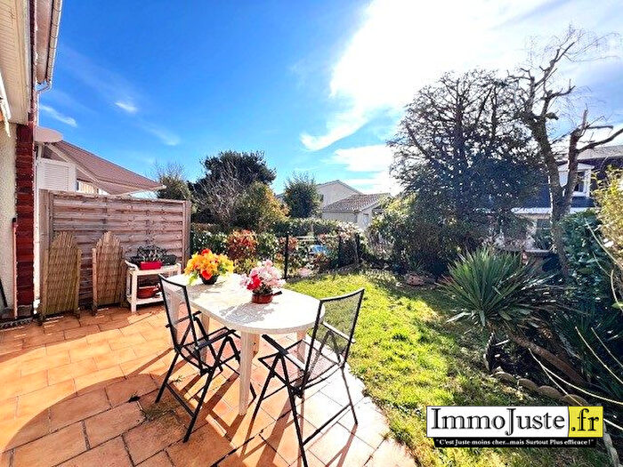 Maison à vendre - Élancourt - 5 pièces - 3 chambres