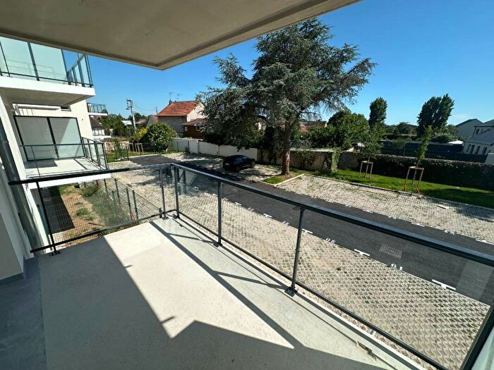Bretagne, Mainvilliers : Appartement 2 pièces à louer
