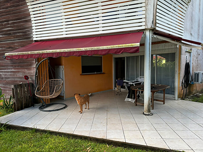 Appartement à vendre - Fort-de-France - 4 pièces - 3 chambres