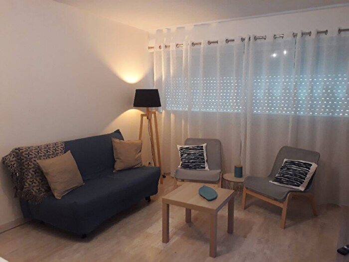 Appartement à louer - Les Chartreux, Marseille ème - 2 pièces - 1 chambre