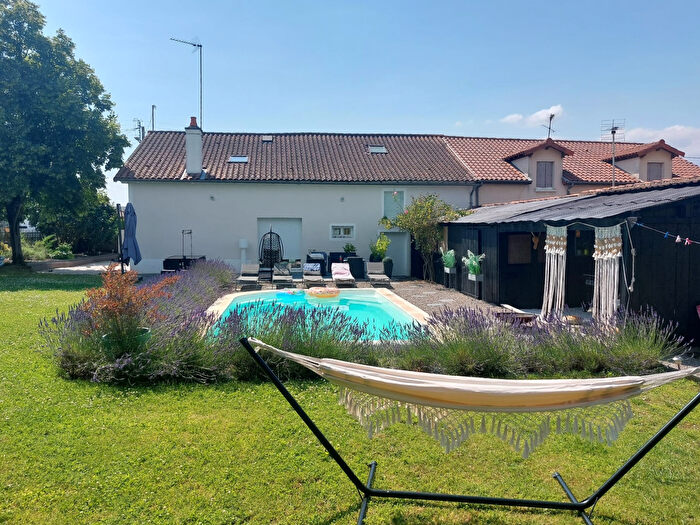 Maison à vendre - Poitiers, Ouest - 6 pièces - 5 chambres