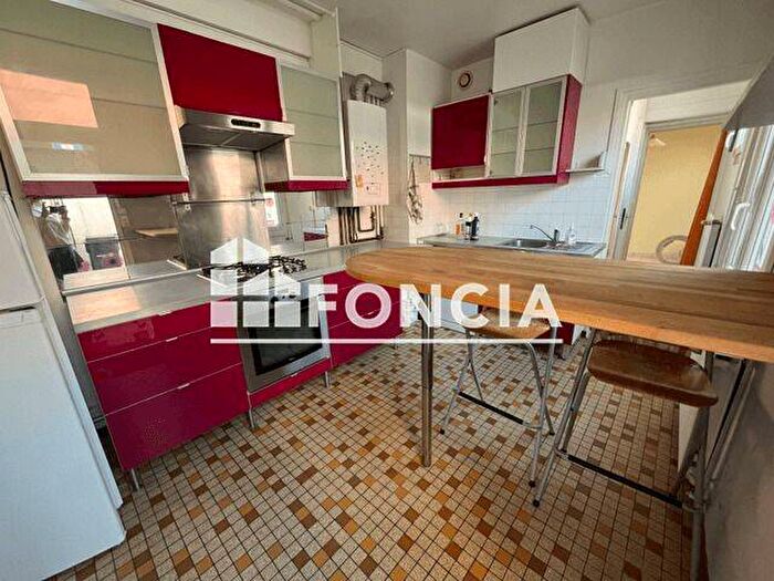 Sud Est-Nord Ouest, Montval-sur-Loir - Maison 3 pièces à louer