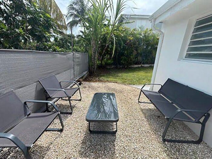Sainte-Anne : Appartement 2 pièces à louer