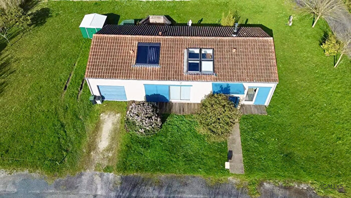 Maison à vendre - Dompierre-sur-Charente - 4 pièces - 3 chambres