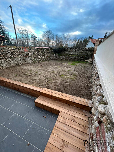 Maison 5 pièces à louer à Bonnac