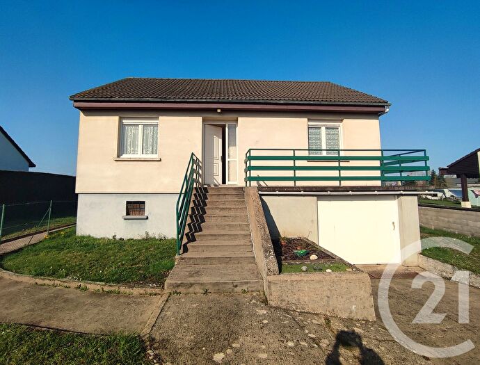 Maison à vendre - Cosne-Cours-sur-Loire - 4 pièces - 2 chambres