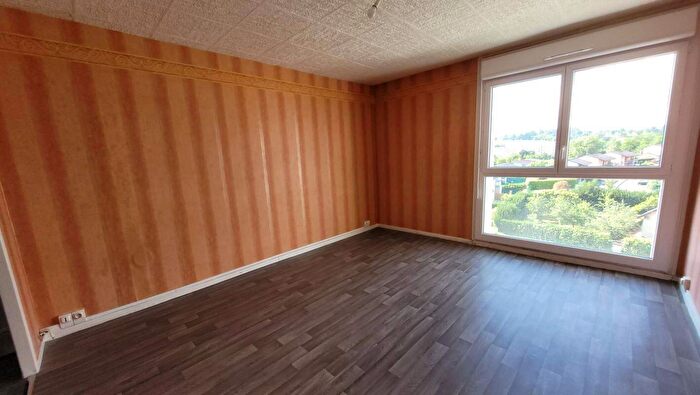 Appartement 3 pièces à louer - Cité Bretonnie-Chatelet-Favieres-Conches, Montluçon