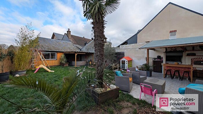 Maison à vendre - Château-Renault - 4 pièces - 3 chambres