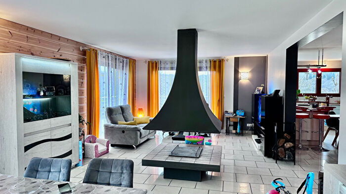 Maison à vendre - Villars-sous-Écot - 6 pièces - 4 chambres