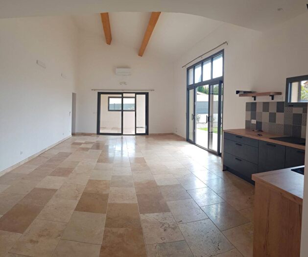 Maison à louer - Lancon Provence - 5 pièces - 4 chambres