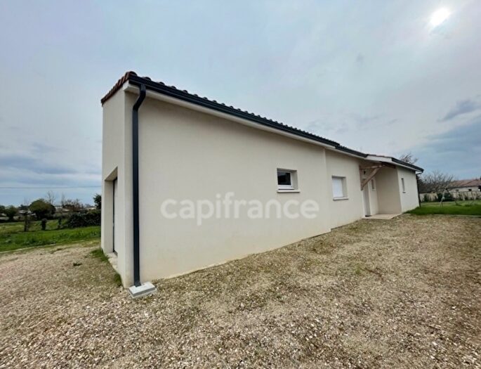 Maison à vendre - Sainte-Bazeille - 6 pièces - 4 chambres