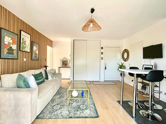 Appartement à louer - Toulouse, Saint-Simon - 3 pièces - 2 chambres