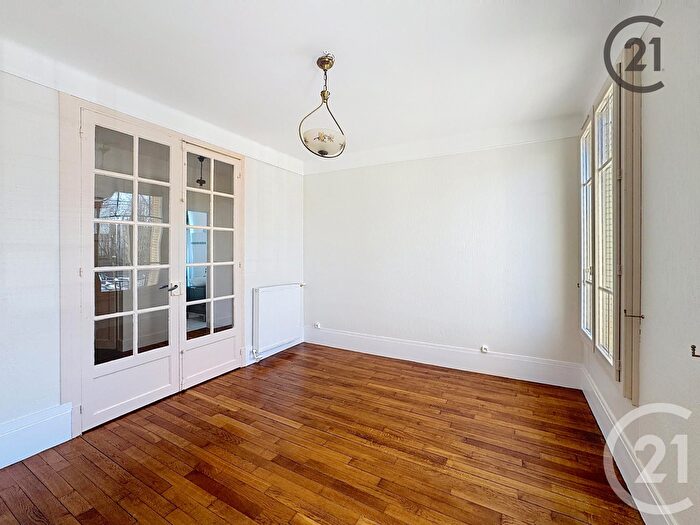 Appartement à louer - Provins, Centre-ville - 3 pièces - 2 chambres