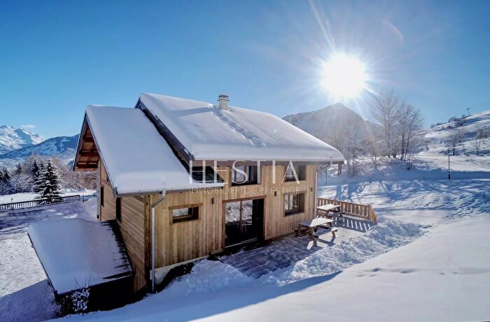 Maison à vendre - Villarembert - 11 pièces - 7 chambres