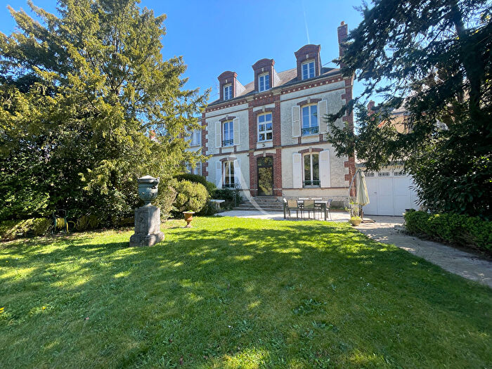 Maison à vendre - Chartres, Hôtel Dieu, Grand Faubourg - 12 pièces - 9 chambres