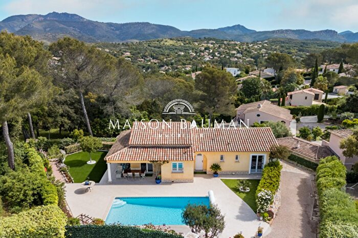 Maison à vendre - Saint-Raphaël, Valescure, Vaulongue - 6 pièces - 4 chambres