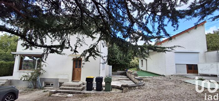 Maison à vendre - Couilly-Pont-aux-Dames - 2 pièces - 5 chambres