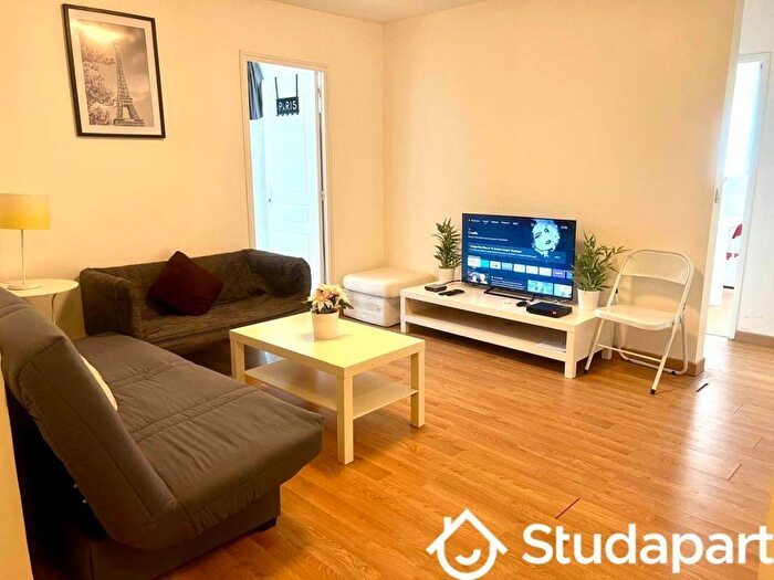 Appartement à louer - Touleuses-Bocages, Cergy - 4 pièces - 1 chambre