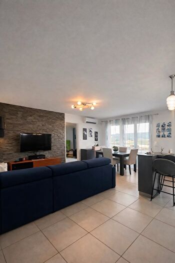 Appartement à vendre - Sarrola-Carcopino - 4 pièces - 3 chambres