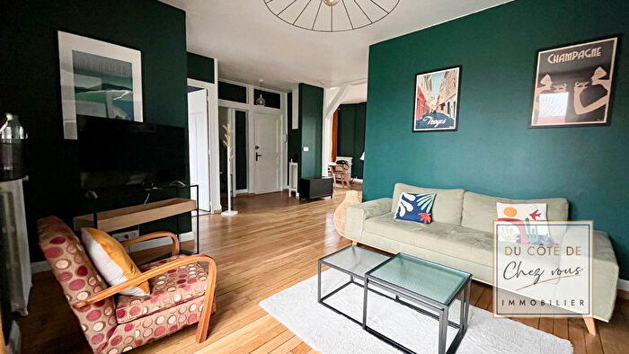 Appartement à vendre - Troyes, Gare - 6 pièces - 3 chambres