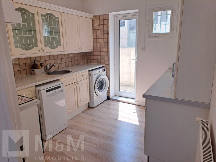 Maison à vendre - Quillan - 5 pièces - 3 chambres