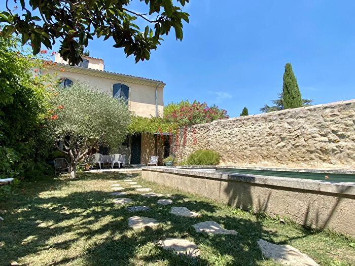 Maison 5 pièces à Puyvert, à vendre