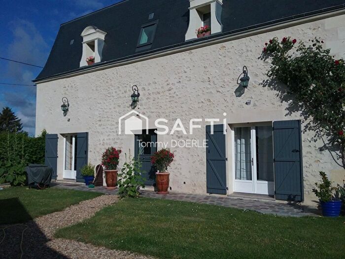 Maison à vendre - Manthelan - 8 pièces - 6 chambres